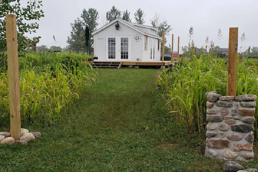Small Farm Life, Victoria's Garden Farm - Tiny House Universe