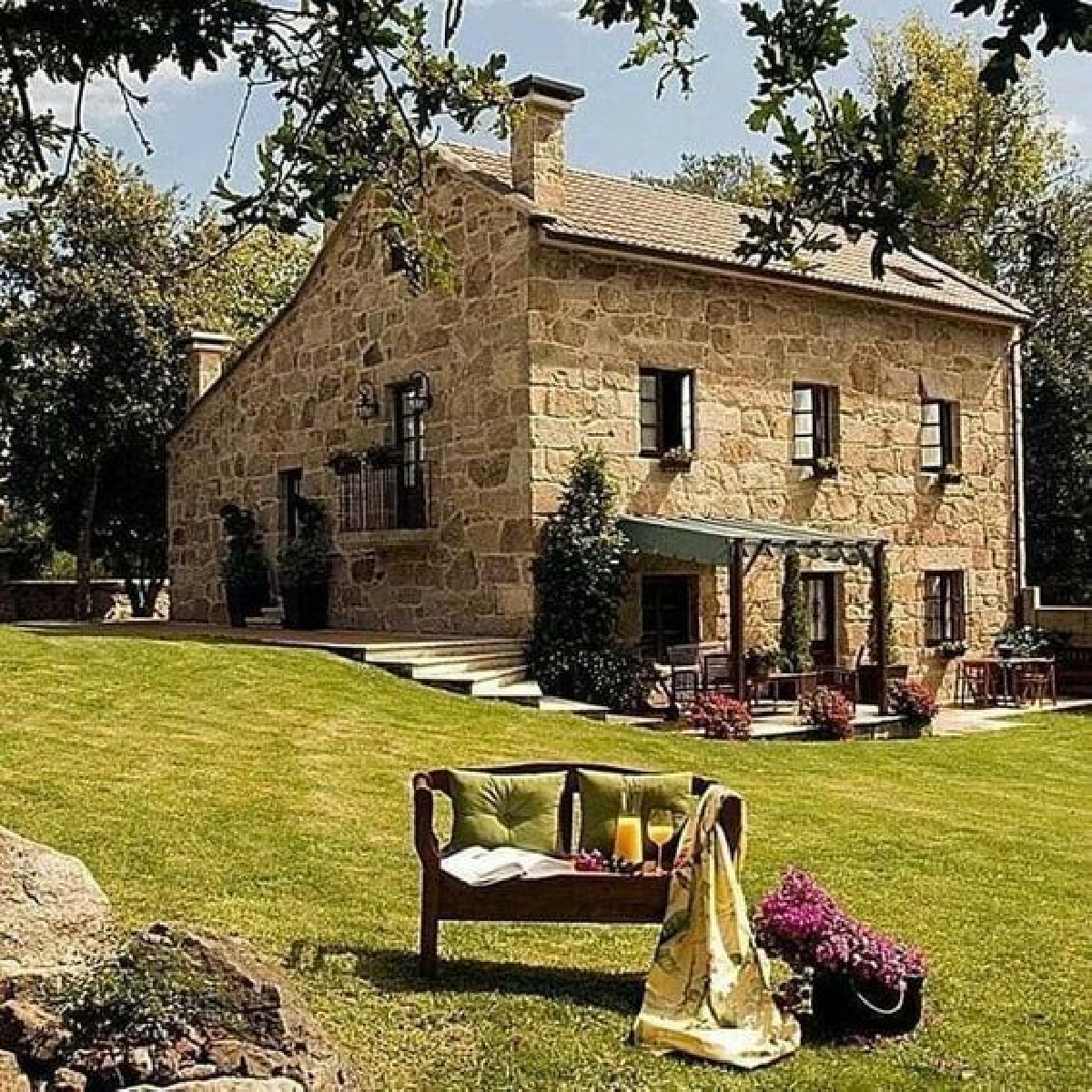 Rustic Tuscany Stone Houses - Tiny House Universe