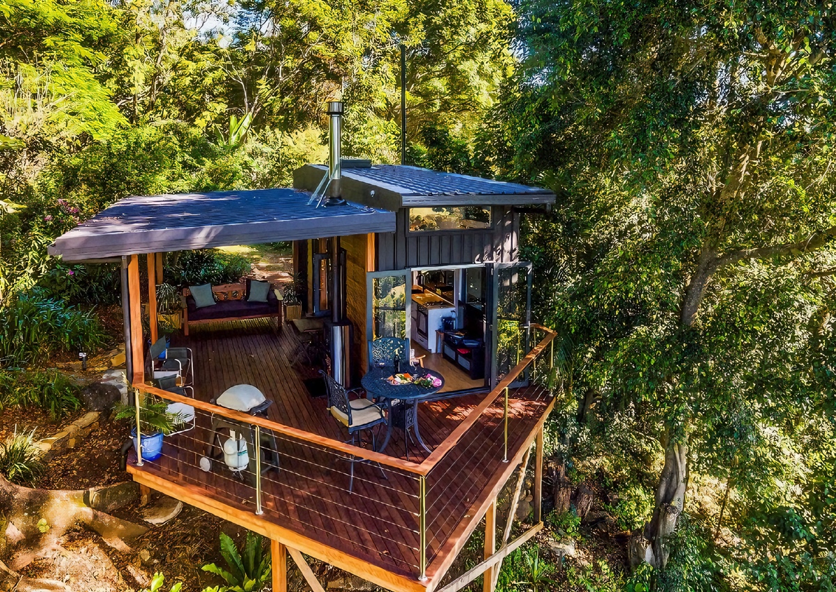 Dream Wooden Deck Prefab House - Tiny House Universe