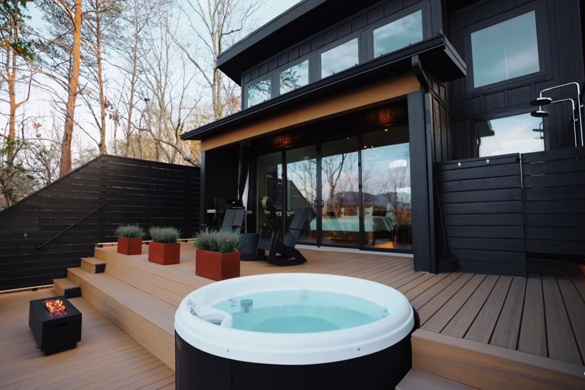 Blue Spruce Billet House: Naturally Comfortable Living - Tiny House ...